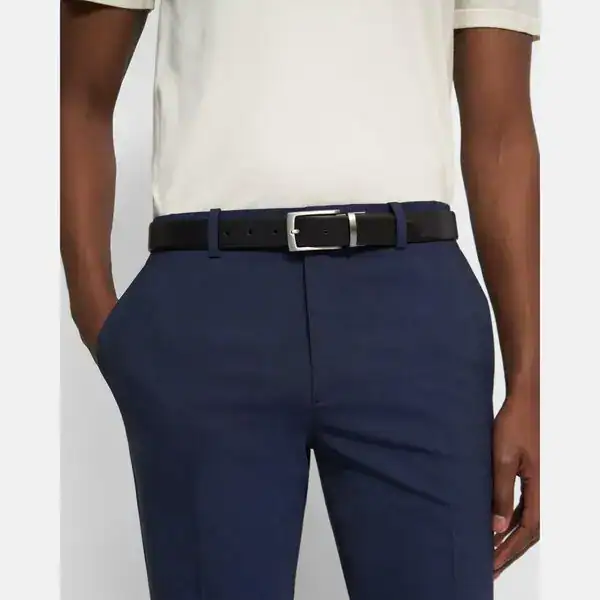 Theory reversible belt ブラック、ネイビー34 Theory Reversible Leather Belt - Black | Editorialist