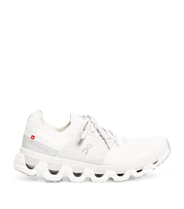 On Cloudswift 3 Trainers - White