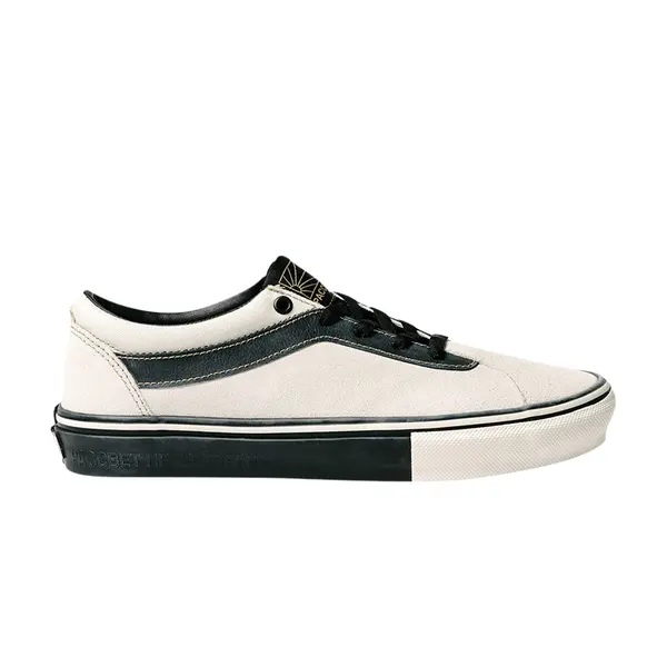VANS Rassvet X Skate Bold Sneakers - White