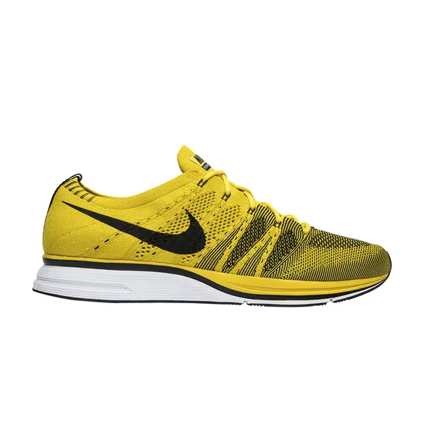 flyknit trainer yellow