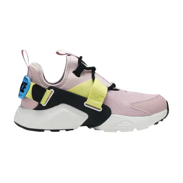 Nike Huarache City Low Sneakers Pink Editorialist