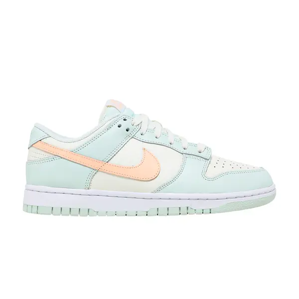 Nike Dunk Low Sneakers - Green
