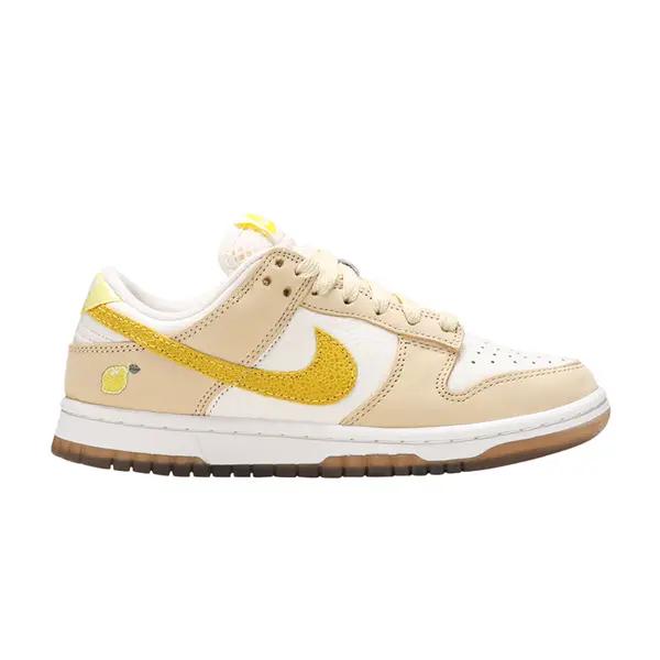 Nike Dunk Low Sneakers - White