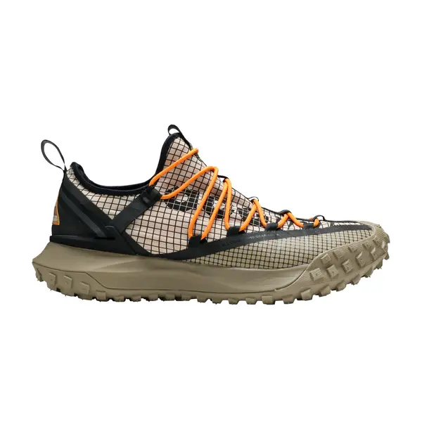 Nike Mountain Fly Low Sneakers