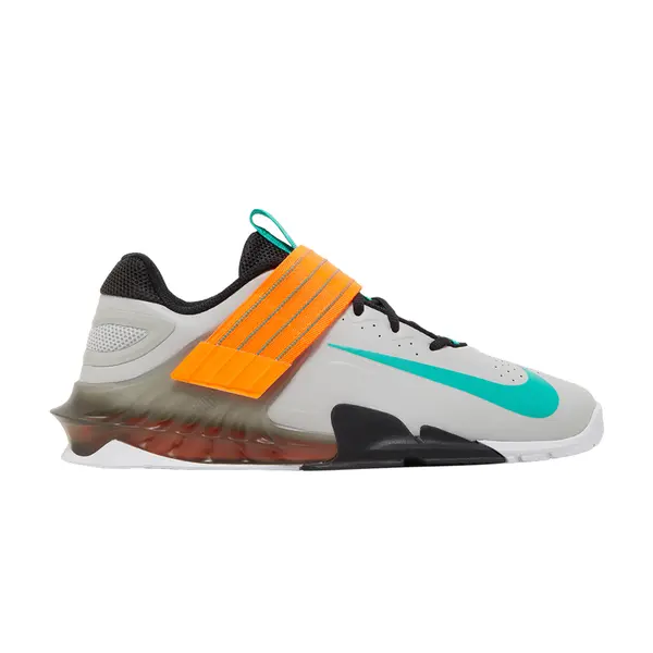 Nike Savaleos