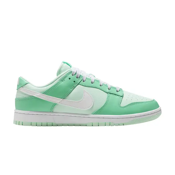 Nike Dunk Low Sneakers - Green