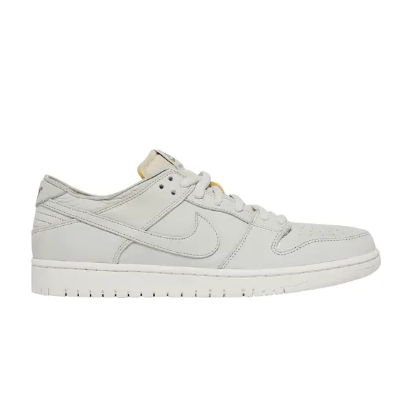 Nike Dunk Low Pro Decon Sb Sneakers - White