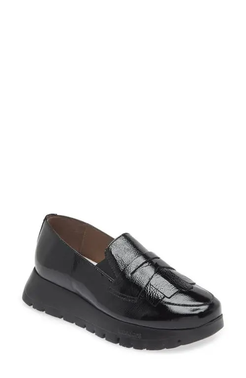 WONDERS Kiltie Platform Loafer - Textured Black Patent