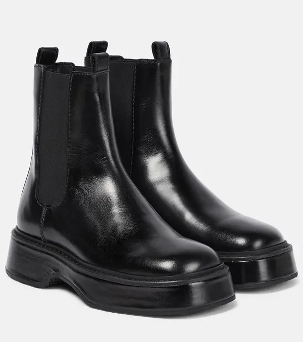 Ami Leather Chelsea Boots