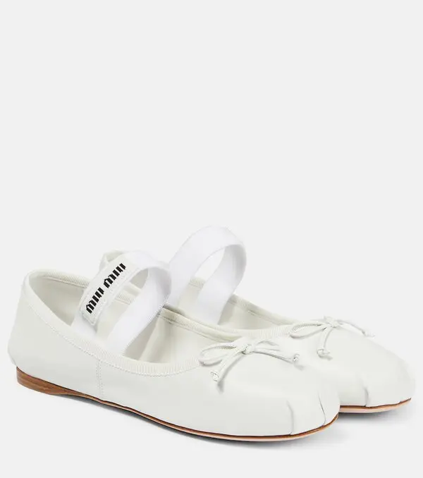 Miu Miu Logo Leather Ballet Flats - White
