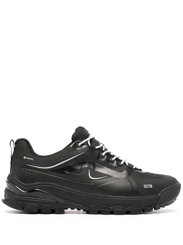 VANS Gore-tex Sneakers