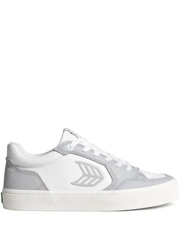 Cariuma Vallely Premium Leather Sneakers - White
