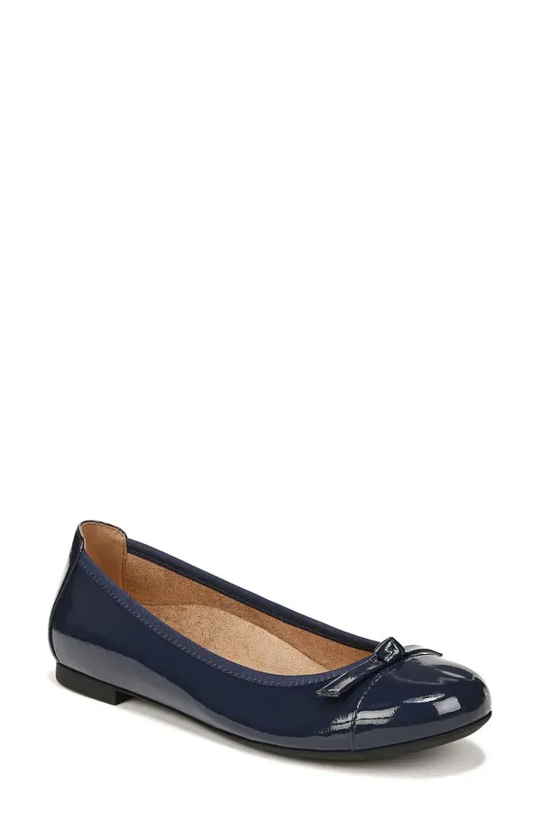 Vionic Amorie Cap Toe Ballet Flat In Navy 62% Off Editorialist