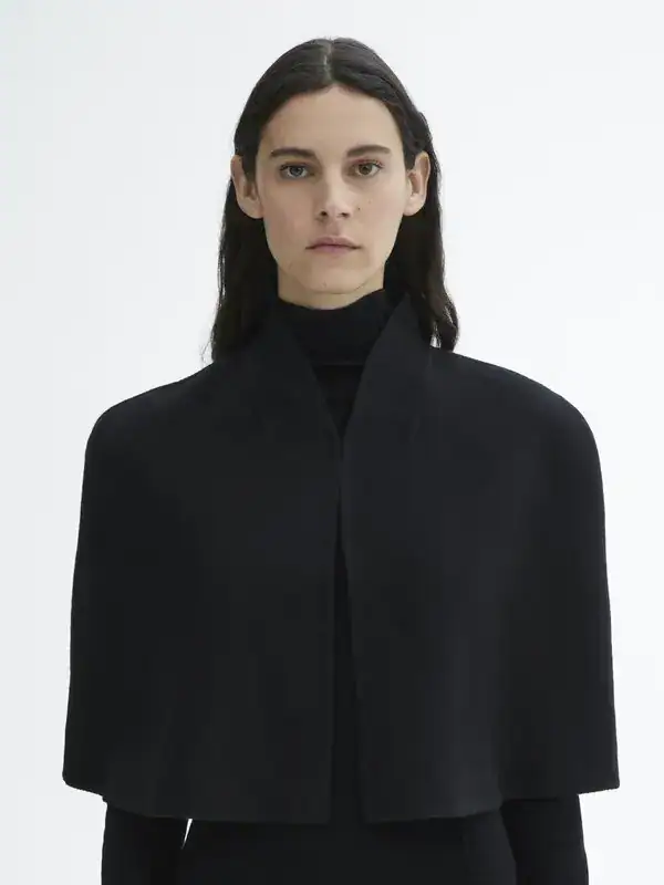 HOUSE OF DAGMAR Doublé Poncho - Black | Editorialist
