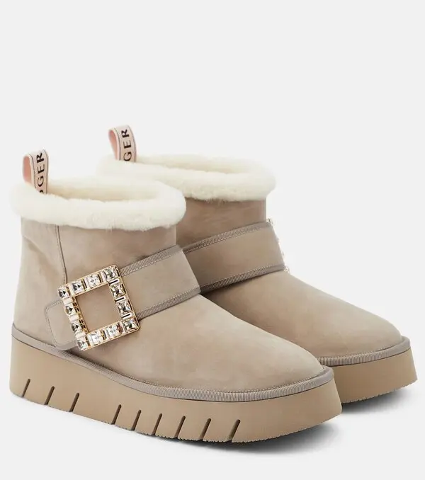 ROGER VIVIER Viv' Winter Ankle Boots - Beige