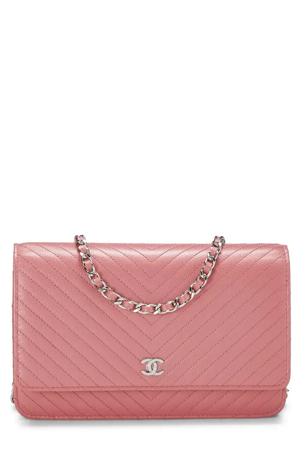 Chanel Lambskin Chevron Wallet-on-chain - Pink | Editorialist