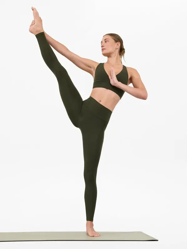 Athleta Transcend Stash High Rise Legging - Aspen Olive