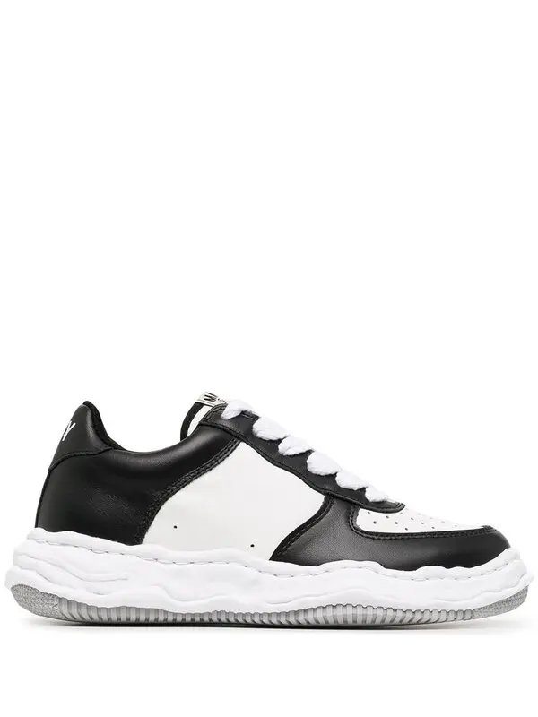 Mihara Yasuhiro Wayne Low Top Leather Sneakers - White
