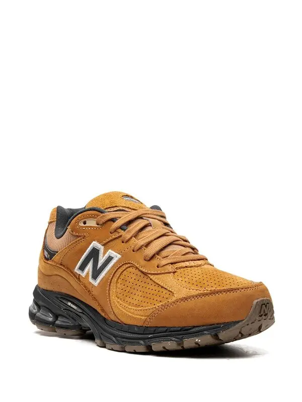 NEW BALANCE 2002 Logo-patch Sneakers - Brown