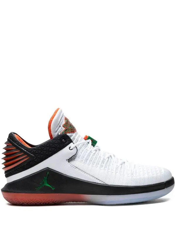 JORDAN Air Xxxii Low Like Mike Gatorade Sneakers - White