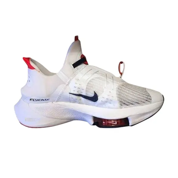 Nike Air Zoom Tempo Next% Flyease Sneakers