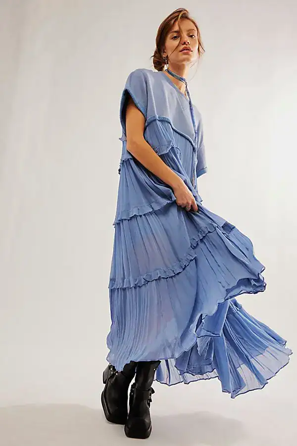 blu boston dress code Breeze Knit Midi Dress | Pale Blue main image 0