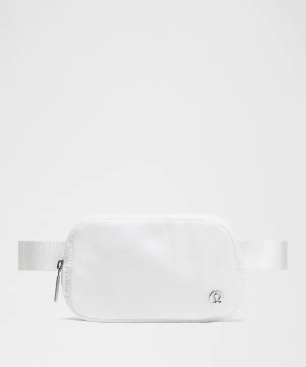 Lululemon Everywhere Belt Bag Mini - White