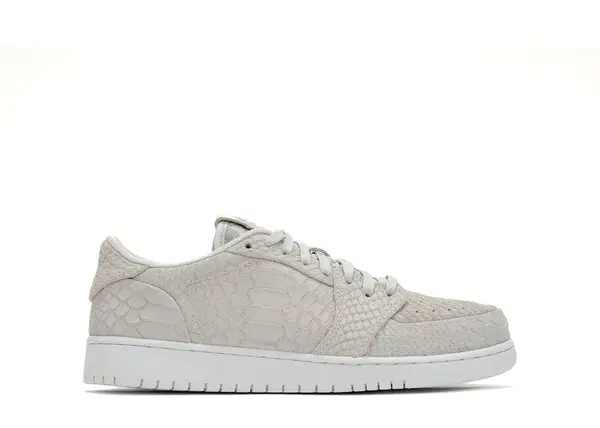 JORDAN 1 Retro Low Ns Sneakers - Off White