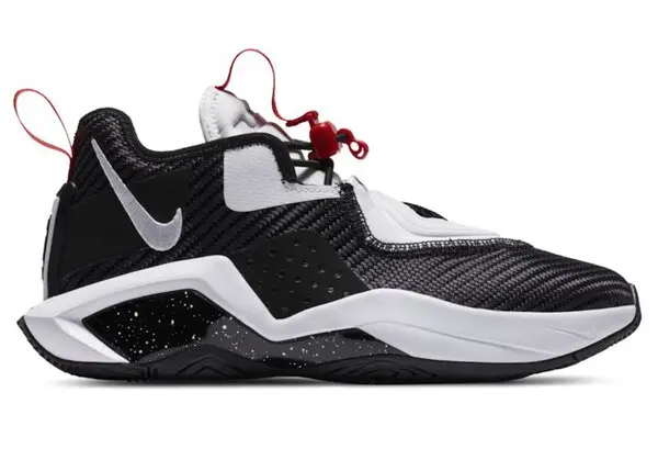 Nike Lebron Soldier 14 Sneakers