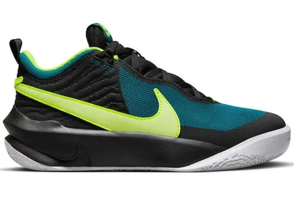 Nike Team Hustle D 10 Sneakers