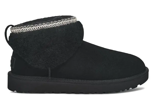 UGG Classic Ultra Mini Maxi Curly Boots - Black