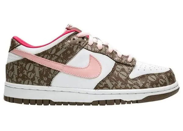 Nike Dunk Low Xoxo Sneakers