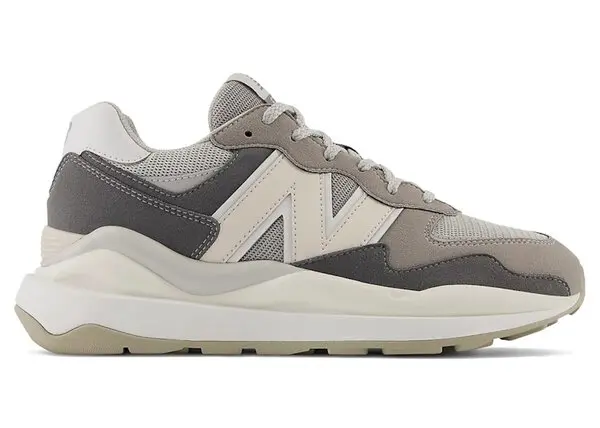 NEW BALANCE 57/40 Sneakers