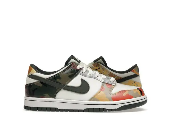 Nike Dunk Low Sneakers - Sail/vintage Green/total Orange