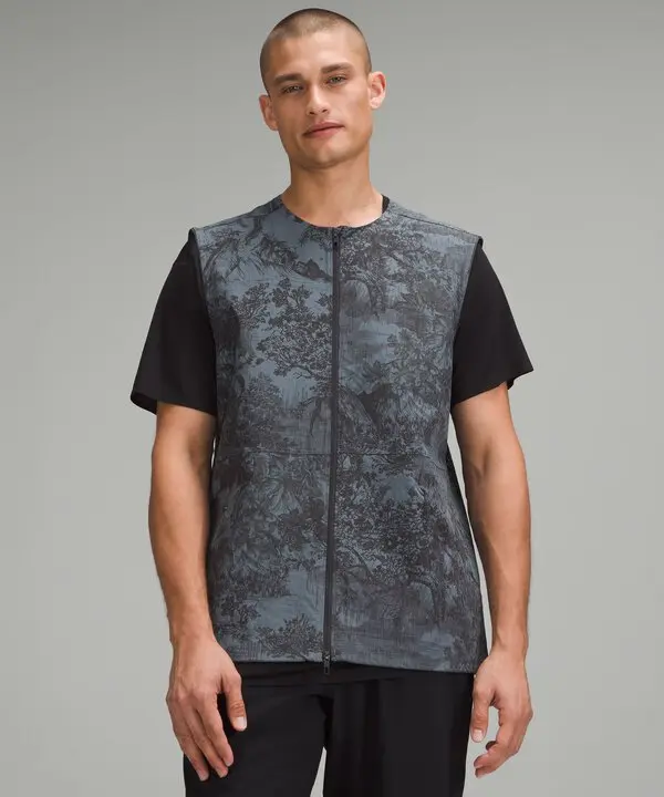Lululemon Lightweight Reflective Running Vest - Sketch Toile Rain Reflective