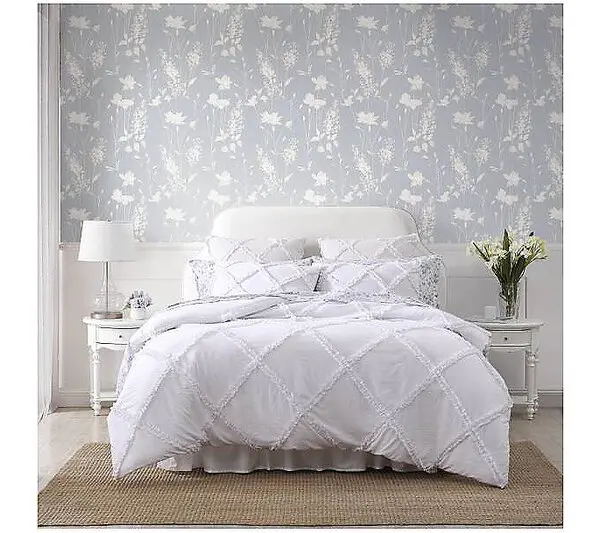 Laura Ashley Norah Solid Microfiber White Twin Comforter Sh