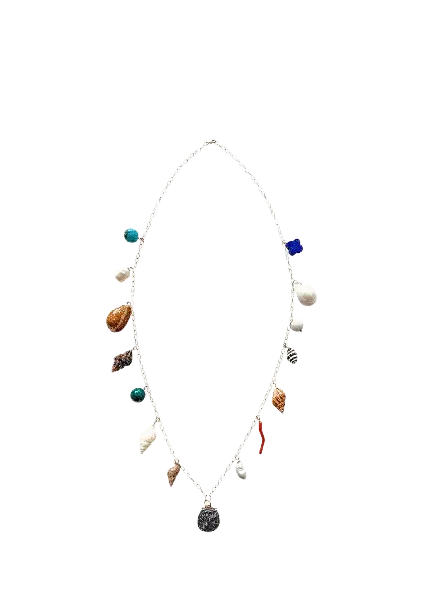HAUTE VICTOIRE Athena Shell Charm Necklace