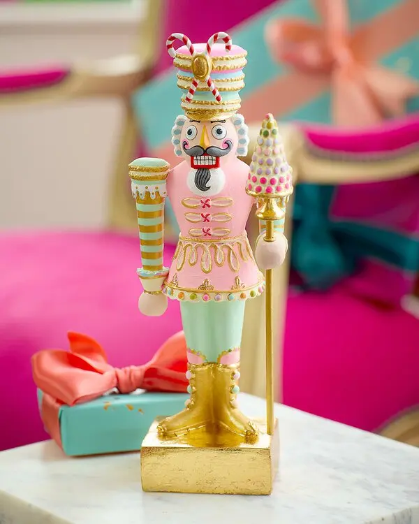 GLITTERVILLE Light Small Major Macaron Christmas Nutcracker, 9