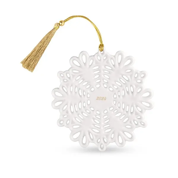 VILLEROY & BOCH Christmas Classics Ornament: Snowflake