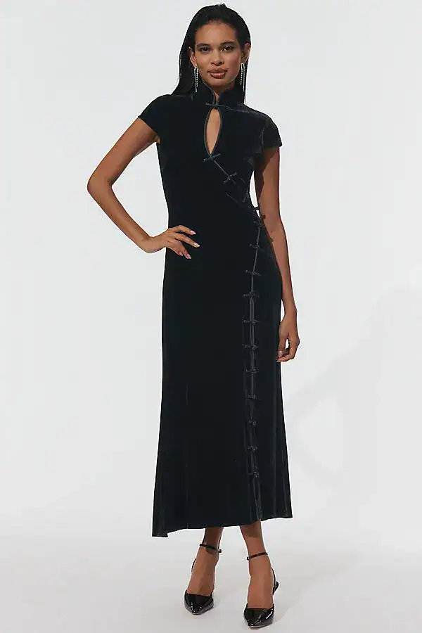 Sau Lee Vanessa Keyhole Velvet Midi Dress In Black - 50% Off