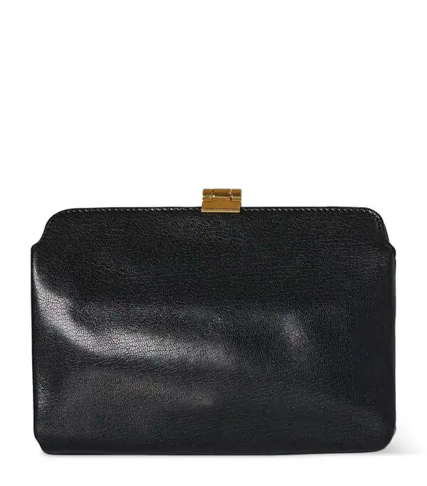 THE ROW クラッチバッグ Amazon leather clutch The Row Amazon Leather Clutch Bag - Black | Editorialist
