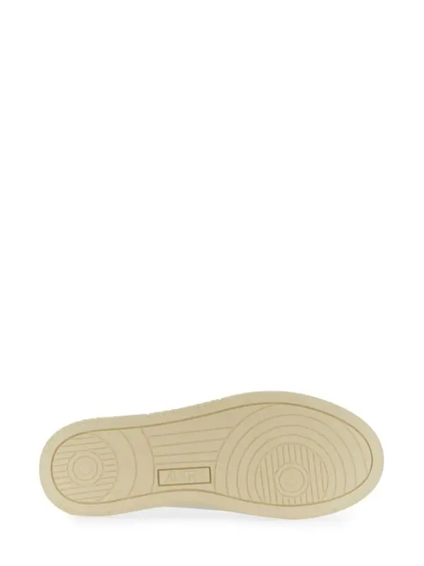 AUTRY Medalist Low Top Sneakers - White