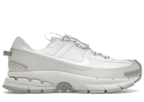Nike Zoom Vomero Roam Sneakers