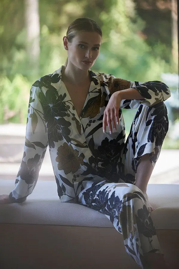 Natori Peony Blossom Notch Pj - Neutral