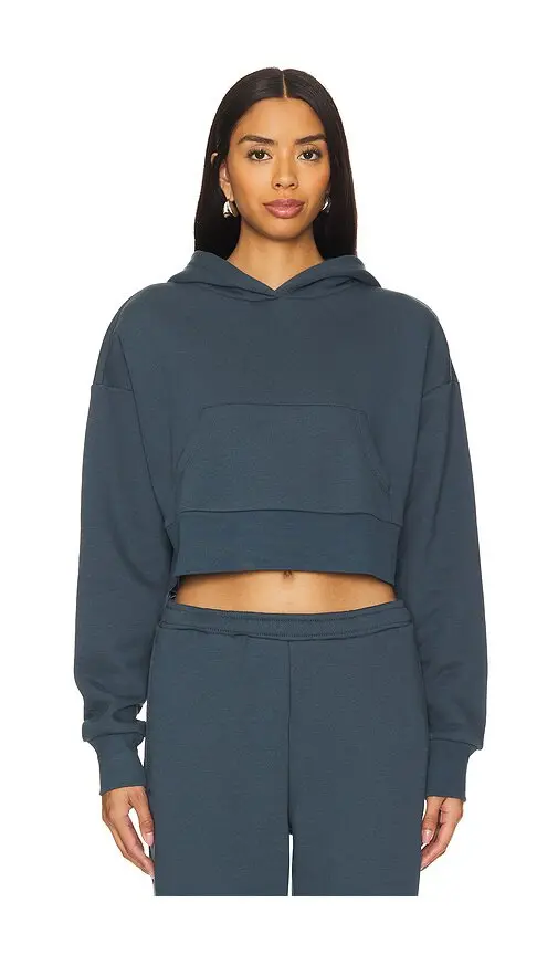 IVL COLLECTIVE Cropped Hoodie