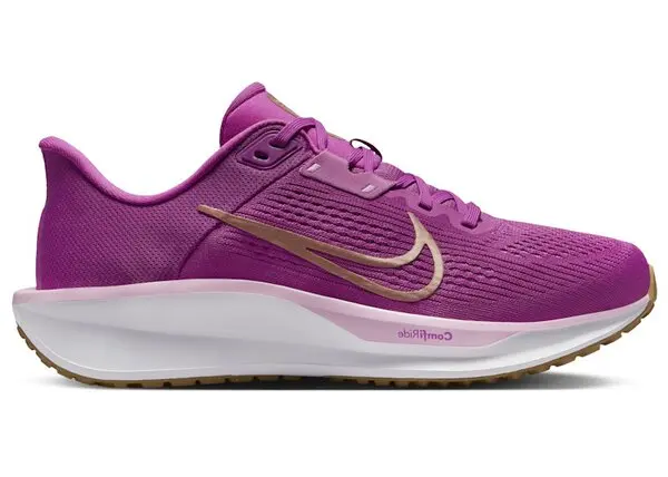 Nike Quest 6 Metallic Sneakers
