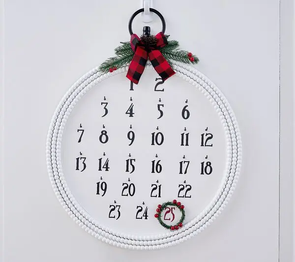 VALERIE PARR HILL Wood Countdown To Christmas Calendar Valerie