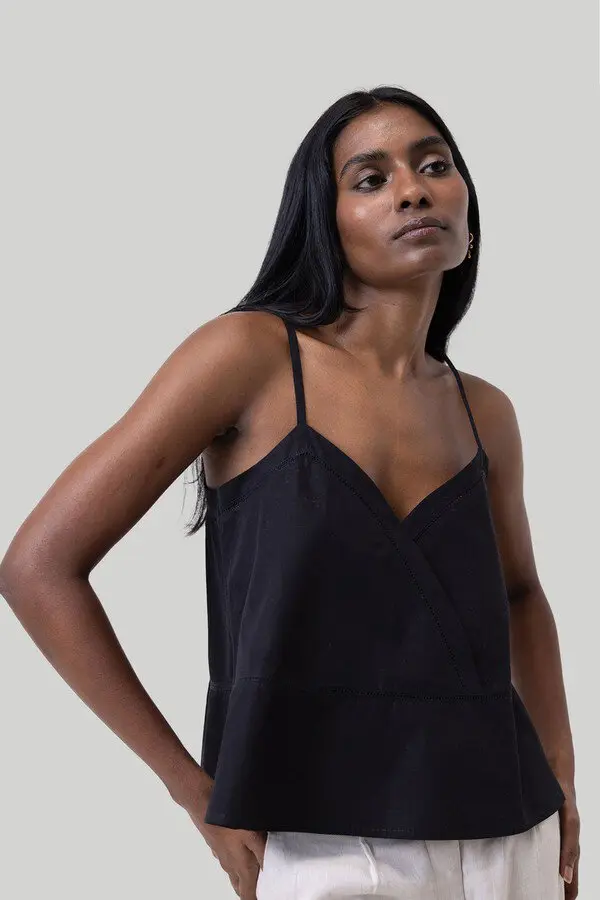 REISTOR V-neck Lace Camisole - Black
