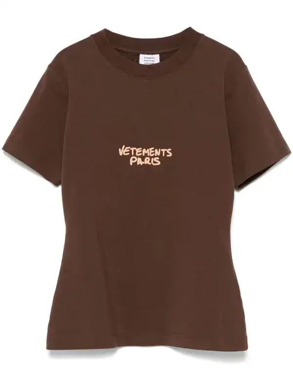 新品 VETEMENTS Paris Logo T-Shirt S Vetements Paris Logo T-Shirt In Brown - 33% Off | Editorialist