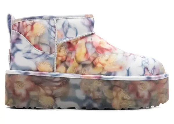 UGG Classic Ultra Mini Platform Boots - Light Blue/floral